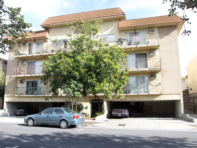 816 Westmount Drive LP