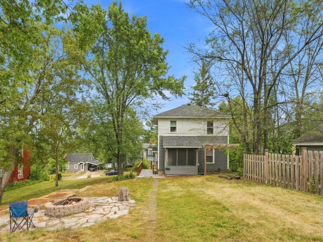 816 Vine Street