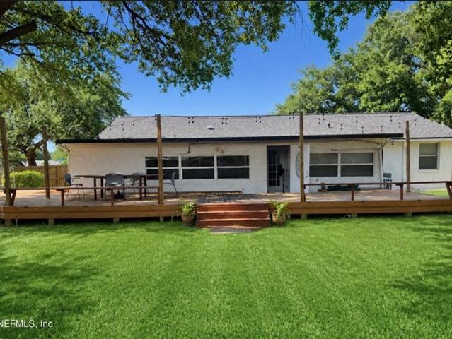 8174 Spring Lake Rd N, Jacksonville, FL 32210