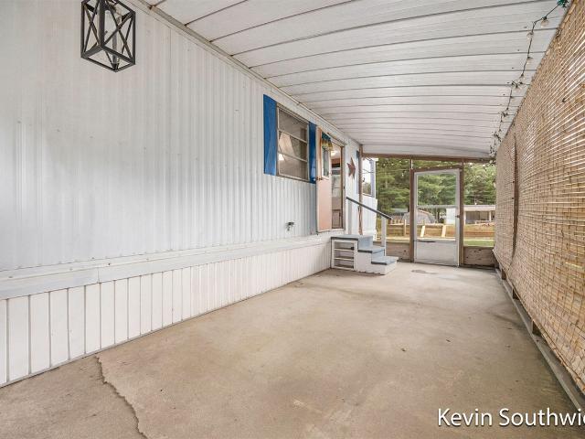 8176 W Pine Gove Beach Drive