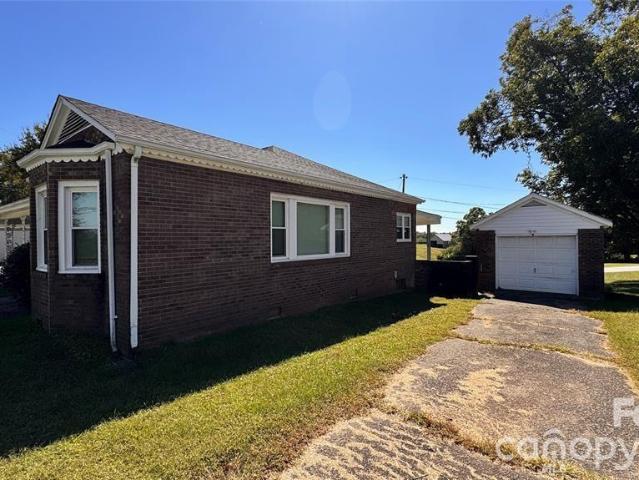 8170 NC 90 Highway E
