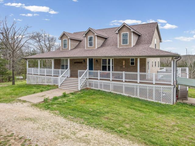 8170 w carr ln