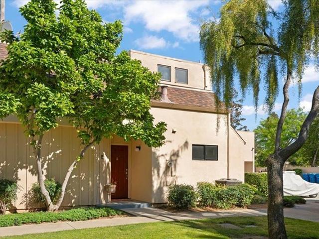 8170 Westwood Dr Apt 15, Gilroy, CA 95020