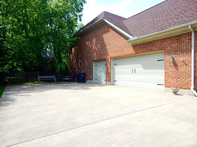8171 Cheltenham Court