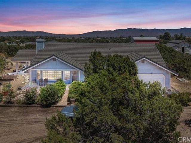 8172 Coyote Trl, Hesperia, CA 92344