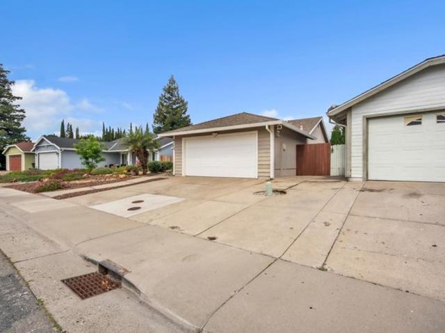 8173 Visalia Way, Sacramento, CA 95828