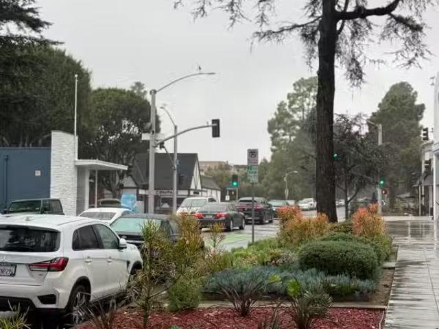 817 14th St #B, Santa Monica, CA 90403