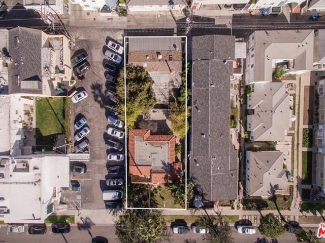 817 16th St, Santa Monica, CA 90403