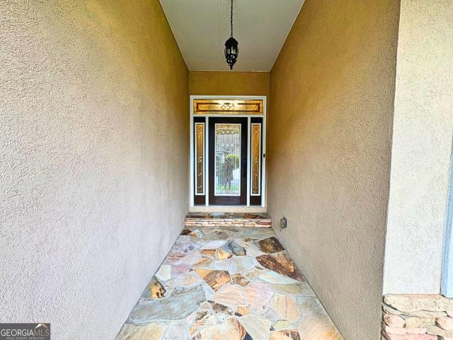 817 Chalet Hills
