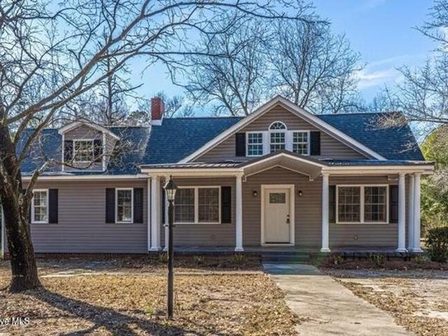 817 Aberdeen Rd, Laurinburg, NC 28352