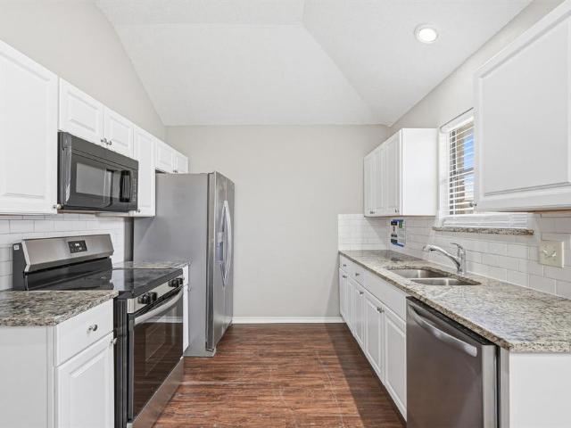 817 Ackers Dr, Arlington, TX 76001 | MLS #21169 | Compass