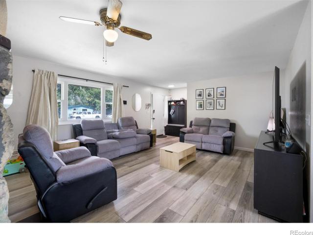 817 Bob Boulevard