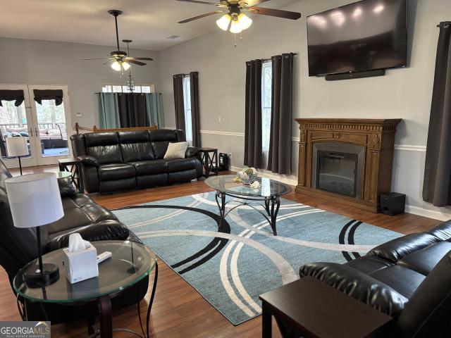 817 Brookside Drive