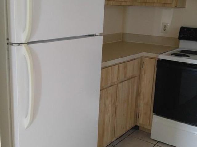 817 Gleason Pkwy 1 Bedroom Apartment for Rent at 817 Gleason Pkwy, Cape Coral, FL 33914 Pelican