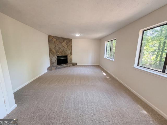 817 Greenhedge Way