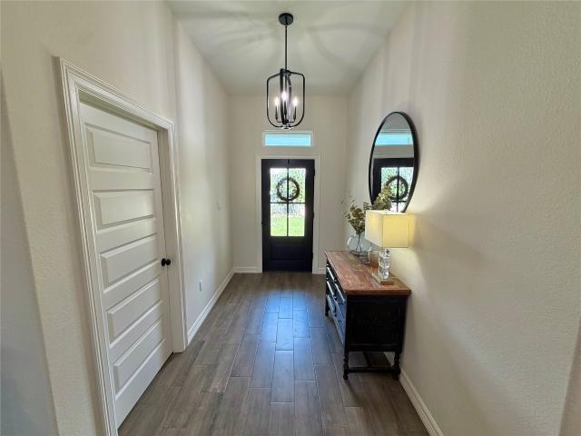 817 Greystone Lane