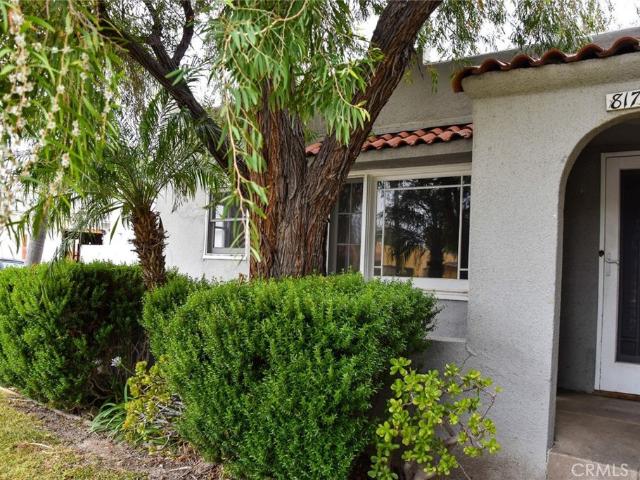 817 E Palm