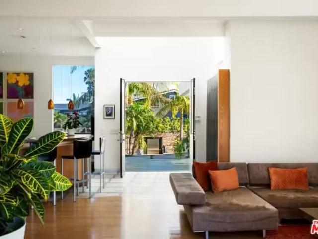 817 ENCHANTED WAY, PACIFIC PALISADES, CA 90272