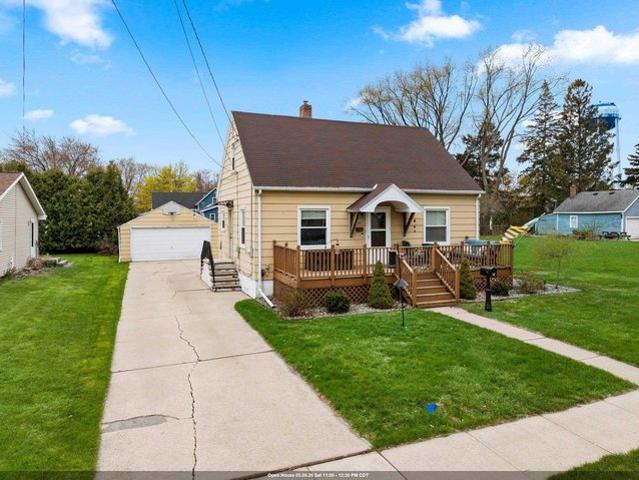 817 Elm St, De Pere, WI 54115