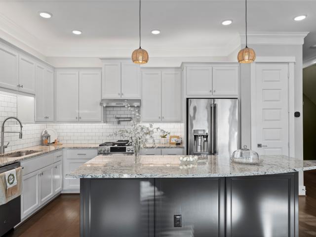 817 Kamano Ave, Houston, TX 77008 | MLS #68587