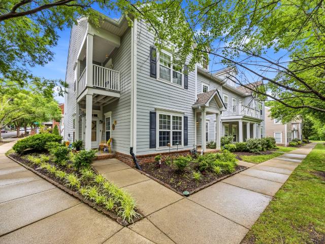817 Hobbit Ln