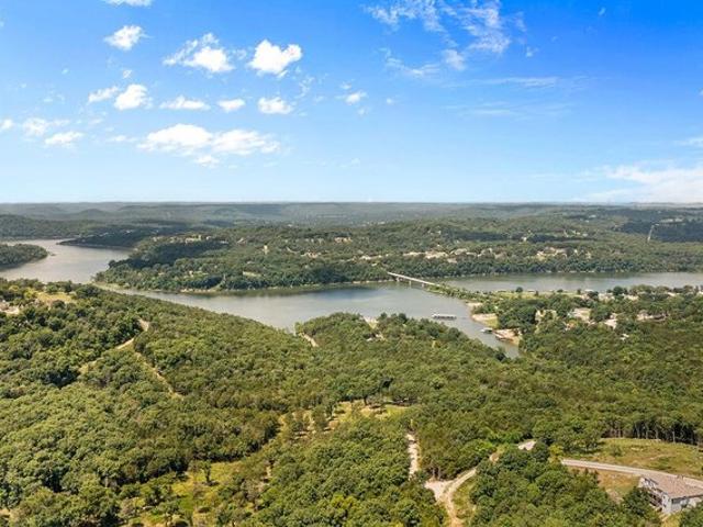 817 Hanging Branch Rdg, Cape Fair, MO 65624