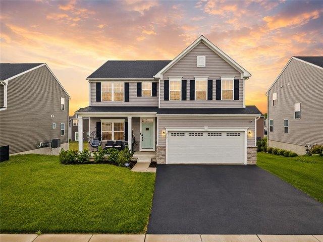 817 Hendon Ln, North Catasauqua Bor, PA 18032