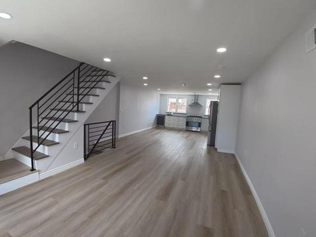 817 Hillcrest Dr, Glenolden, PA 19036