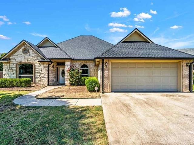 817 Hummingbird Dr, Cache, OK 73527