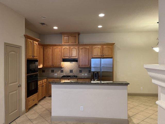 817 LA Cima, Irving, TX 75039