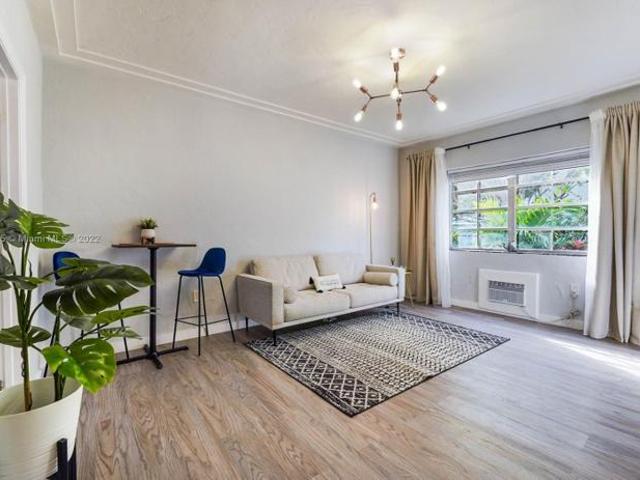 817 Meridian Ave #2 Miami Beach, FL 33139
