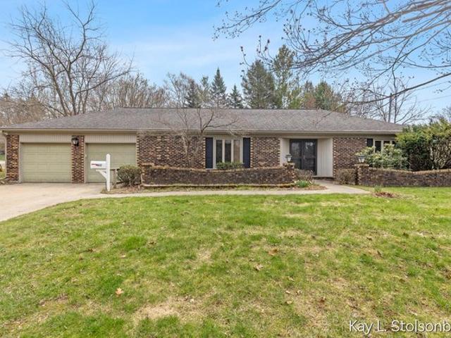 817 N Glenwood St, Hastings, MI 49058