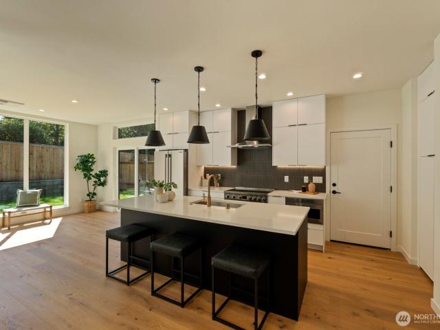 817 NE 100th Street