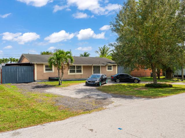817 NE 20th St, Belle Glade, FL 33430 | MLS #B26001 | Compass