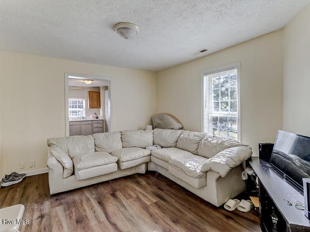 817 S 11th Street