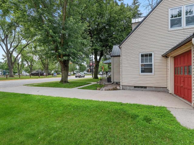 817 S MAIN Street