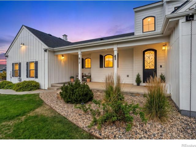 817 Shade Tree Drive