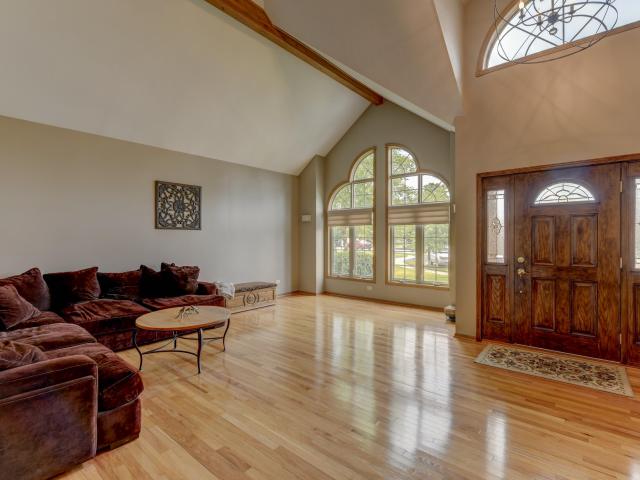 817 Robin Court