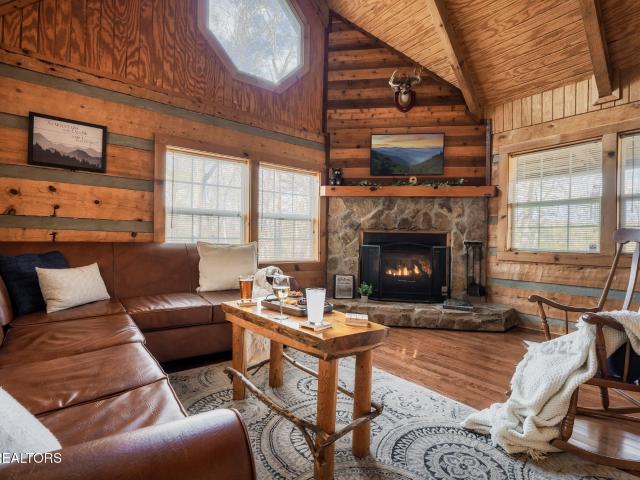 817 Ridgefield Drive