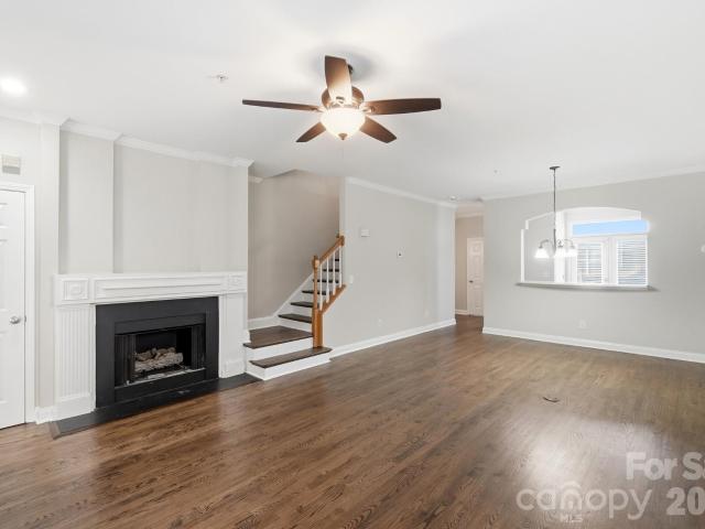 817 W 4th Street