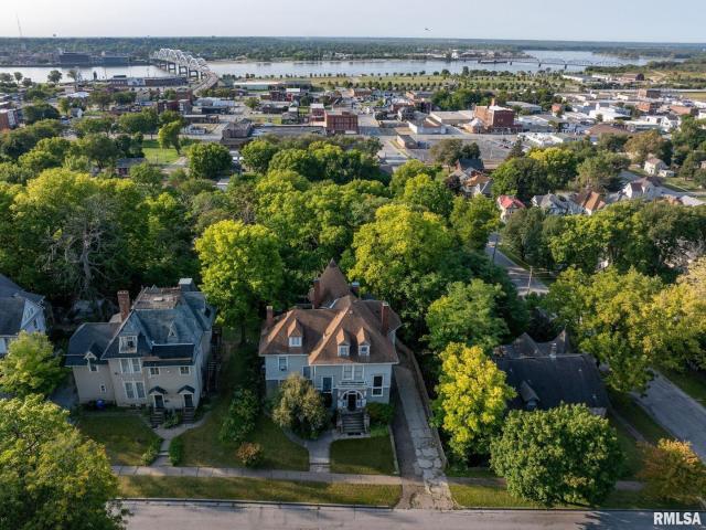 817 W 7th St, Davenport, IA 52802 | MLS #12587