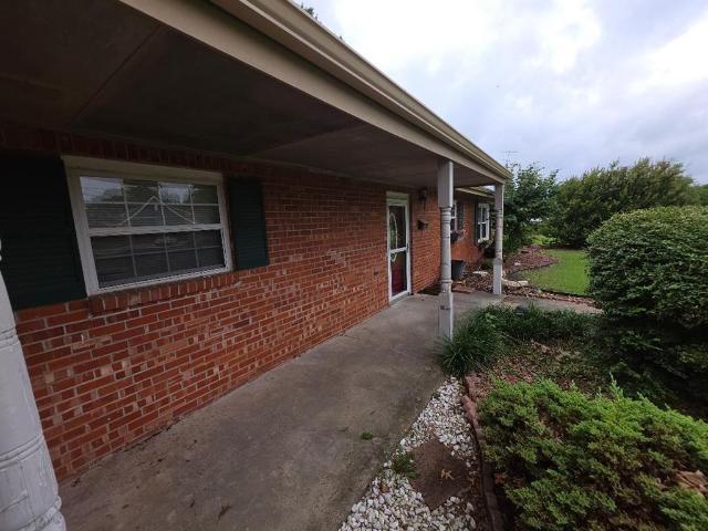 817 W Date Street