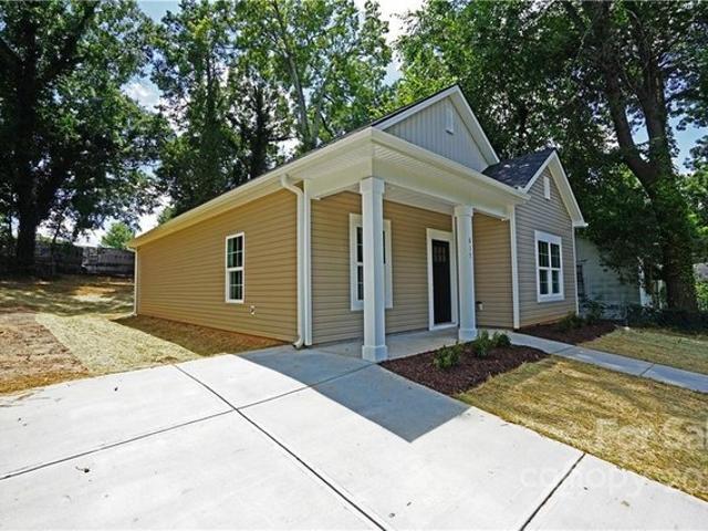 817 W Davidson Ave, Gastonia, NC 28052