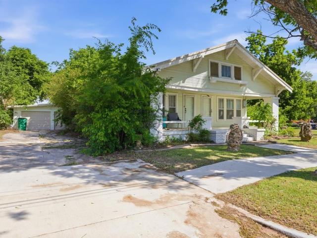 817 W Long Street