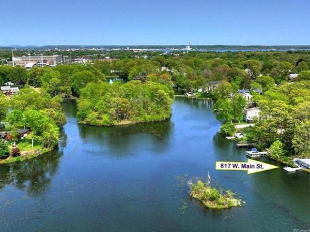 817 W Main St, West Haven, CT 06516