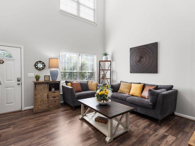 817 Weybourne Drive
