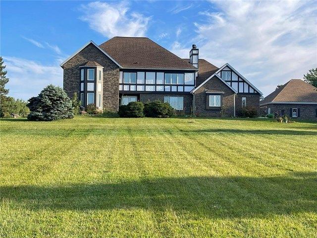 817 Whittier Rd, Spencerport, NY 14559