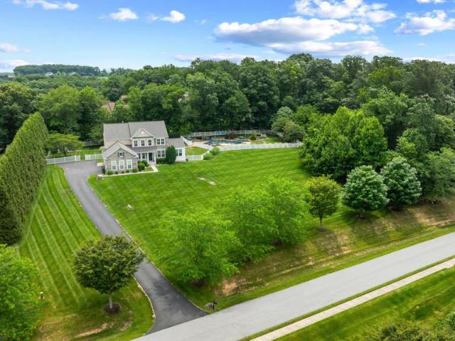 817 Tall Grass Road
