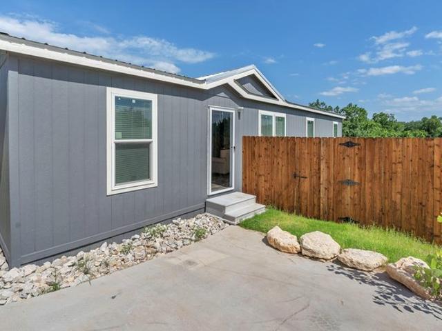 817 Thicket Trl, Granbury, TX 76048