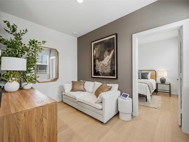 817 Thornton Road F
